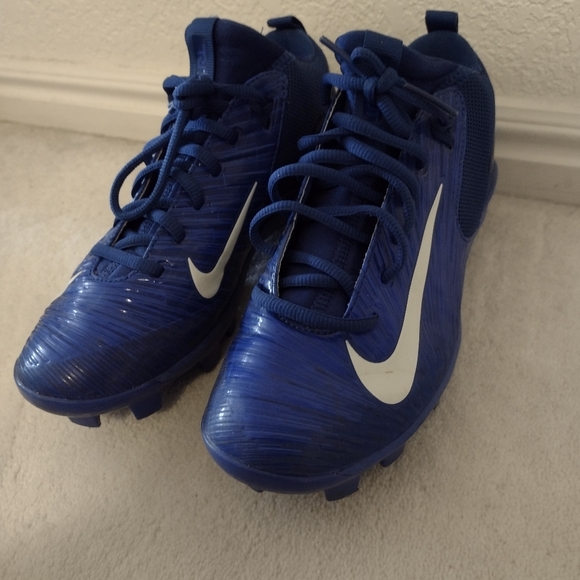 Nike | Shoes | Mike Trout Nike Cleats Sz 5 | Poshmark